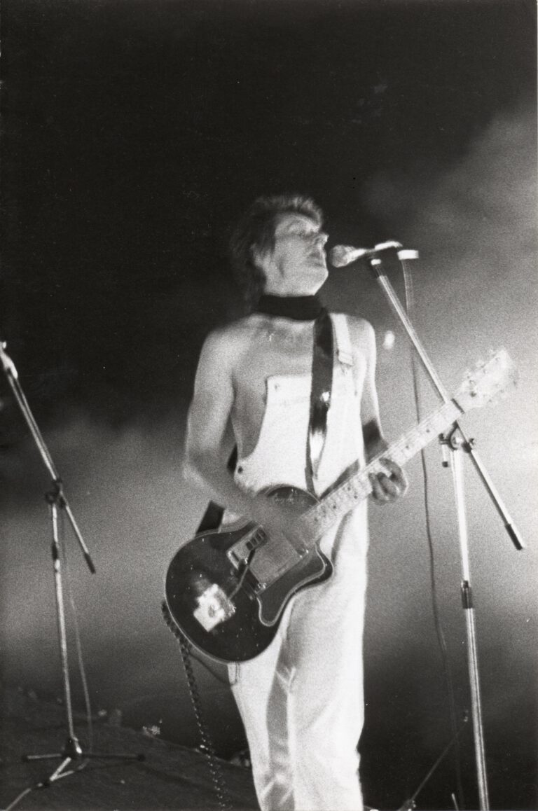 Klaus Dinger at Dingerland Free Concert July 1974 Photo by unknown ...